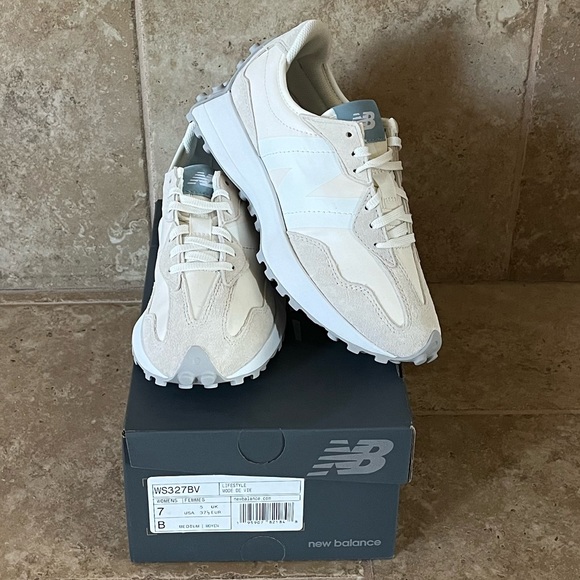 New Balance | Shoes | New Balance 327 Sneaker | Poshmark